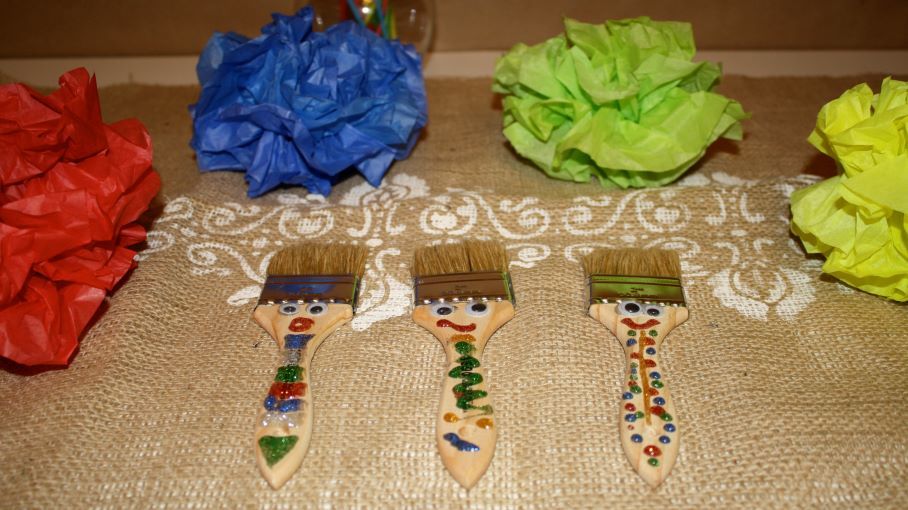 Paintbrush People | Crafts for Kids | PBS KIDS for Parents