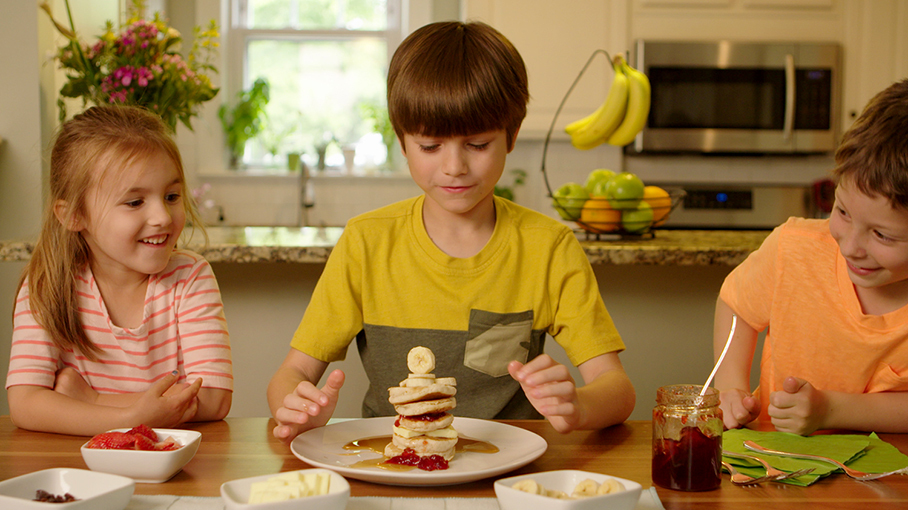 Make Patterned Pancake Stacks | Crafts for Kids | PBS KIDS for Parents