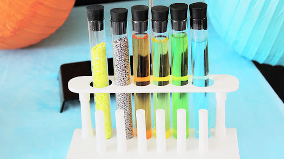 Science Party Lab Centerpiece | Crafts for Kids | PBS KIDS for Parents