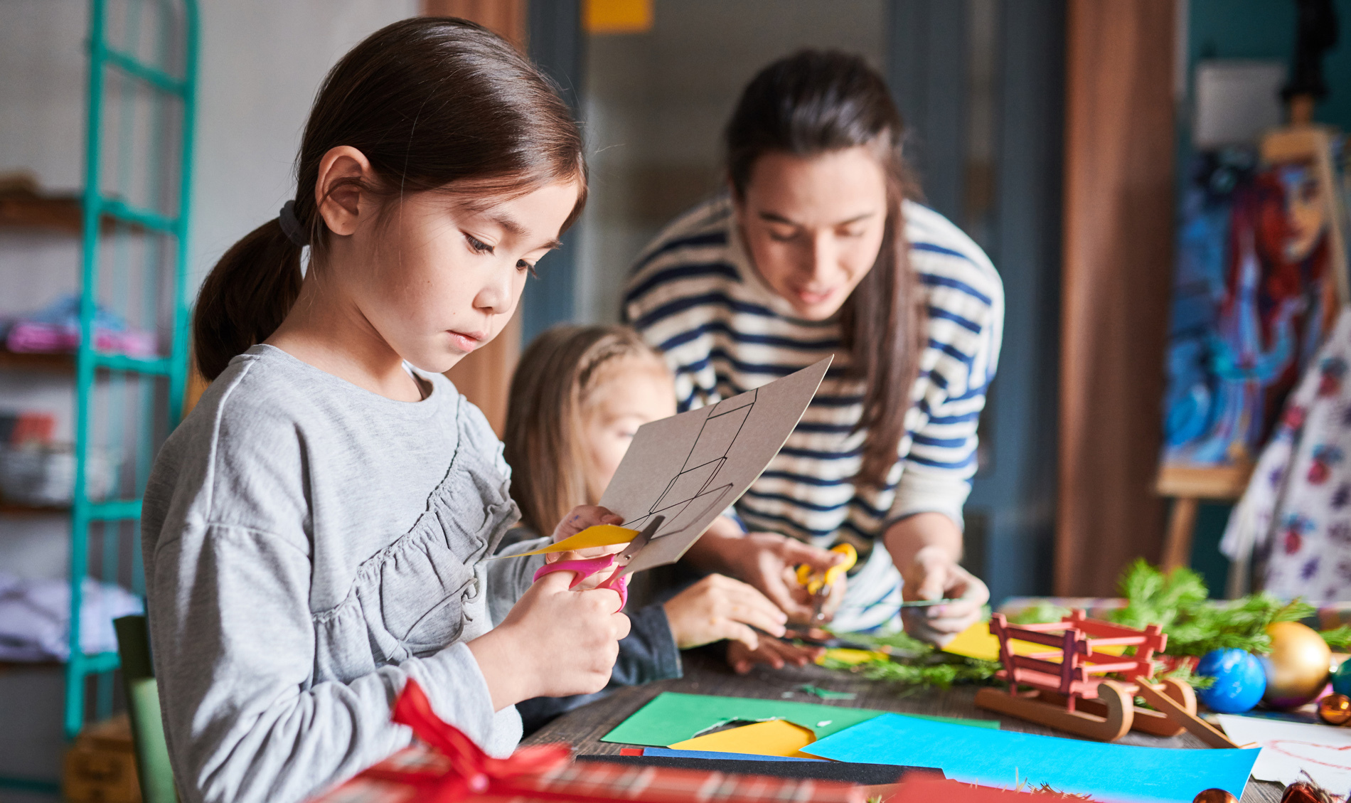 10 Experiences to Give This Holiday Season |… | PBS KIDS for Parents