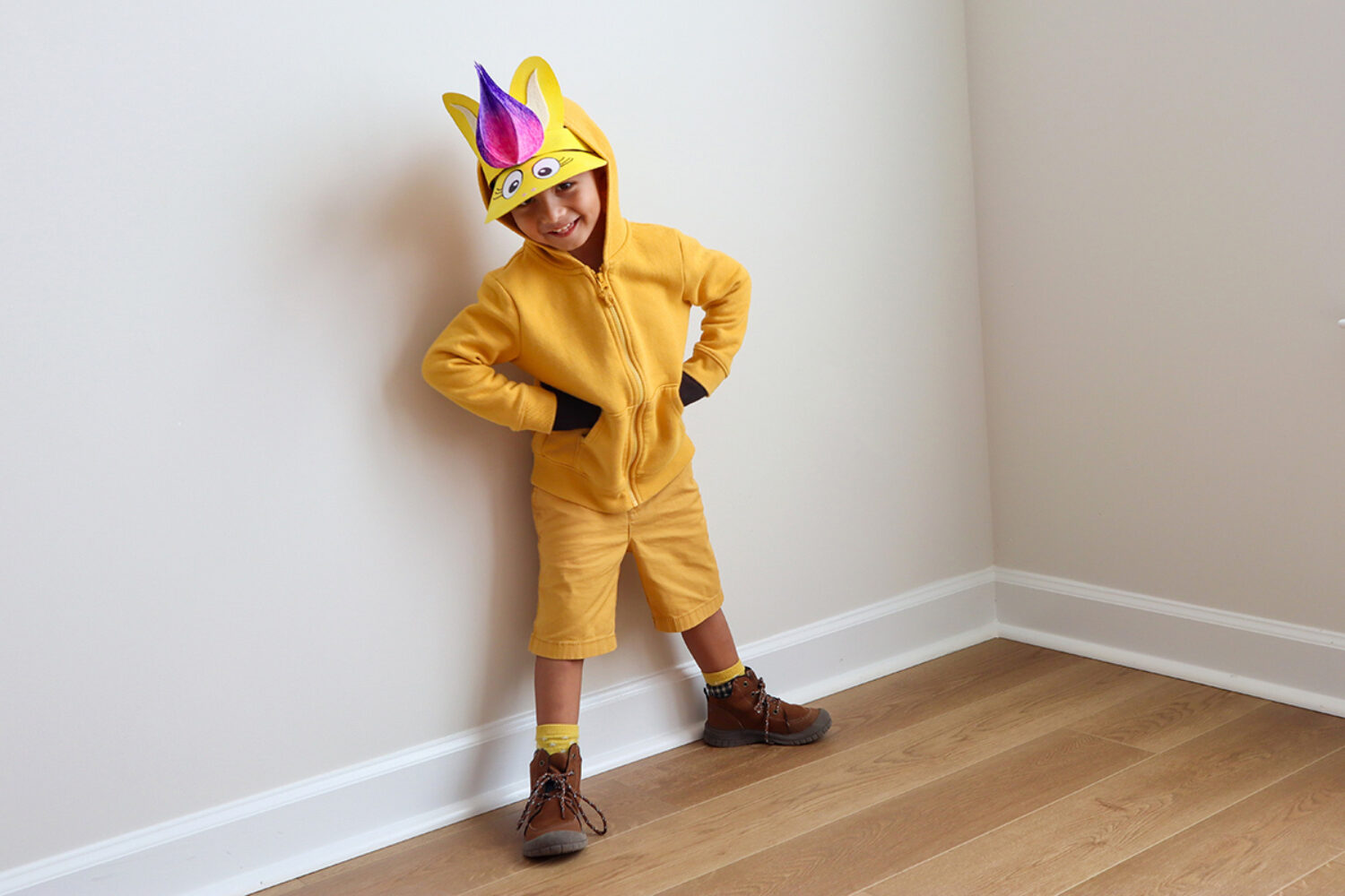 No-Sew Donkey Hodie Costume | Crafts for Kids | PBS KIDS for Parents
