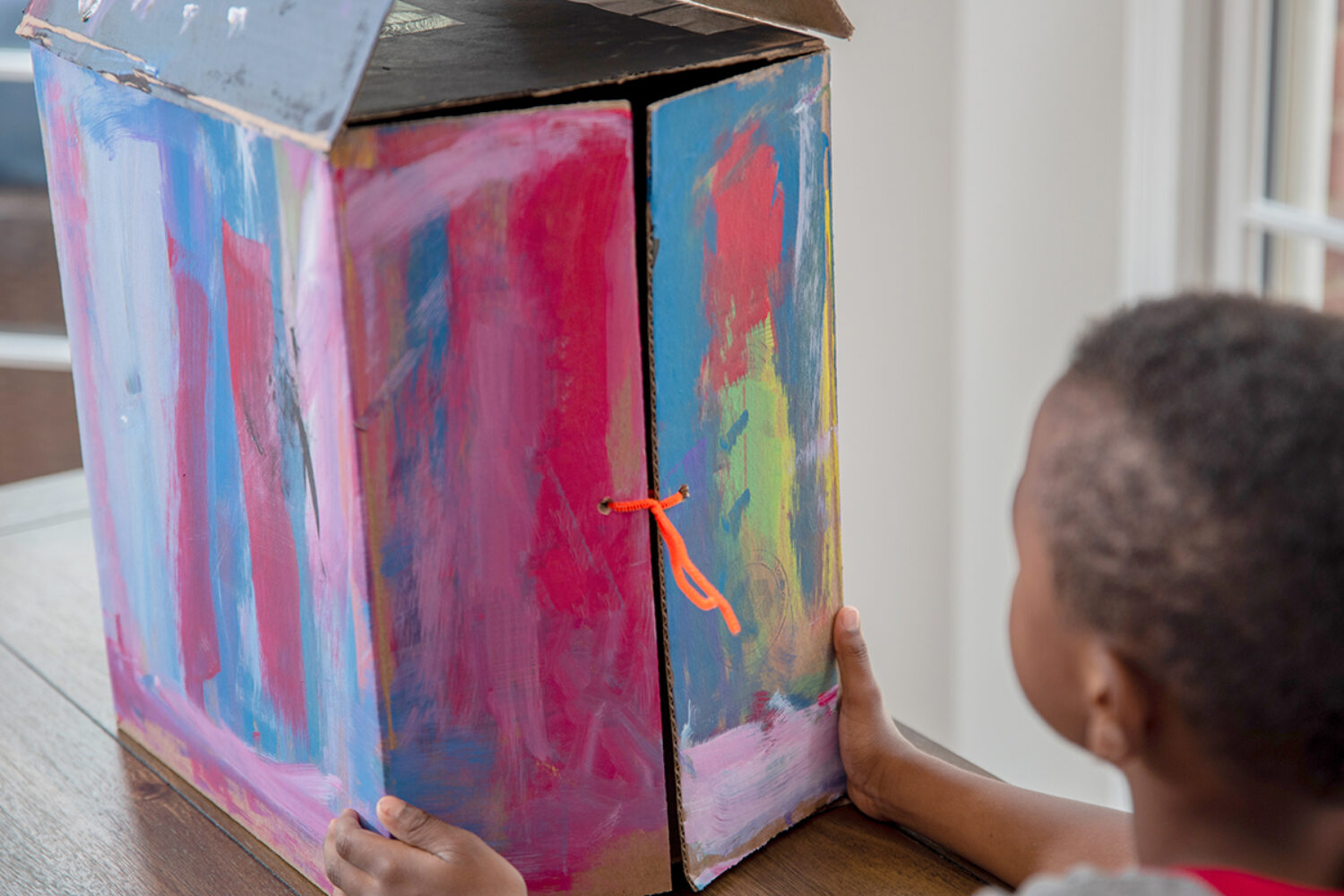 Make a Cardboard Mini Library | Crafts for Kids | PBS KIDS for Parents