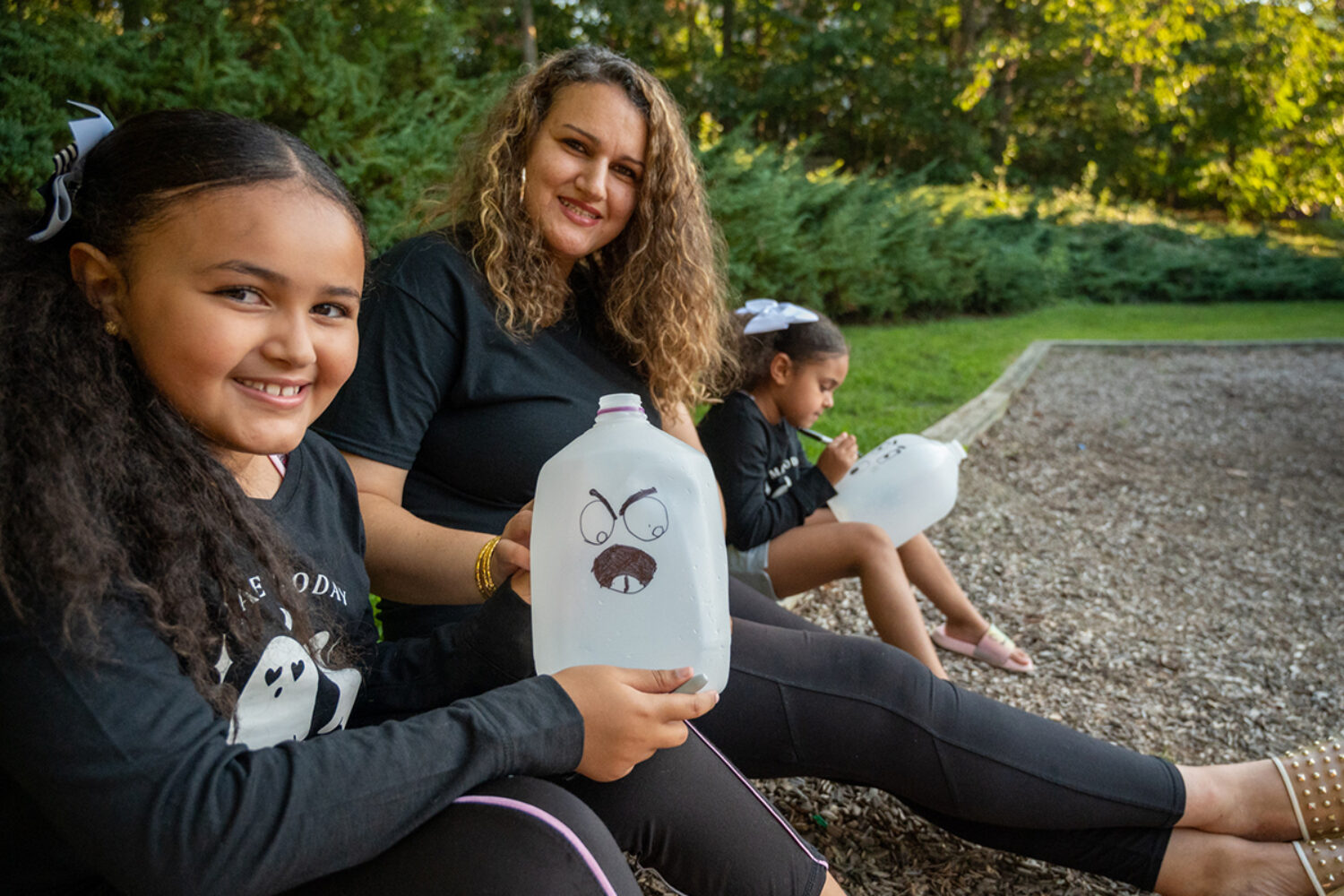 Glowing Ghost Jugs | Crafts for Kids | PBS KIDS for Parents