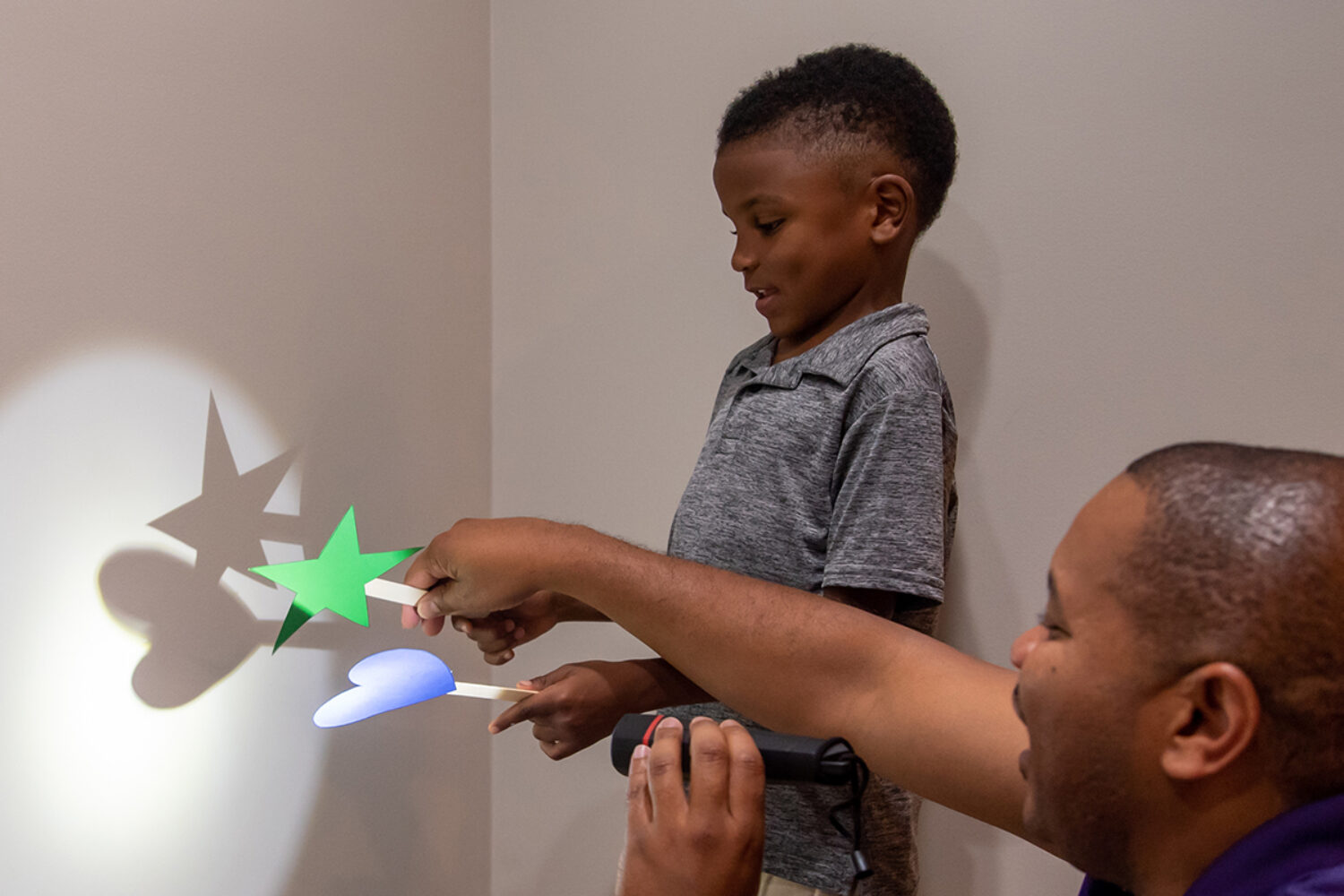 Shrinking Shadows | Crafts for Kids | PBS KIDS for Parents