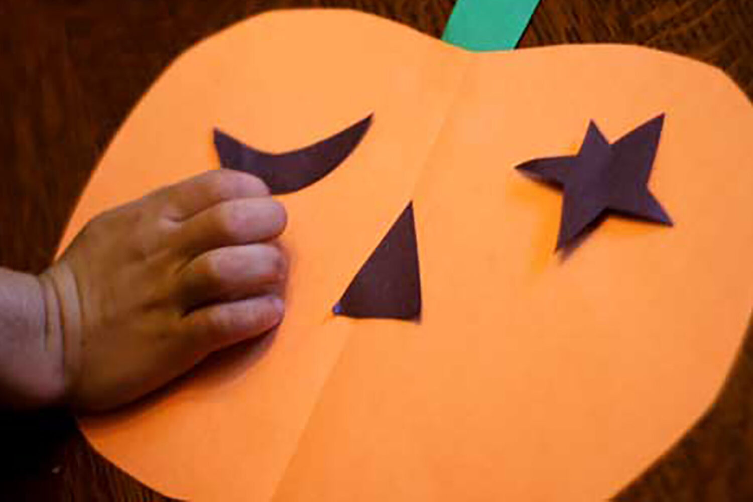 Pumpkin Face Shapes Match Up | Crafts for Kids | PBS KIDS for Parents