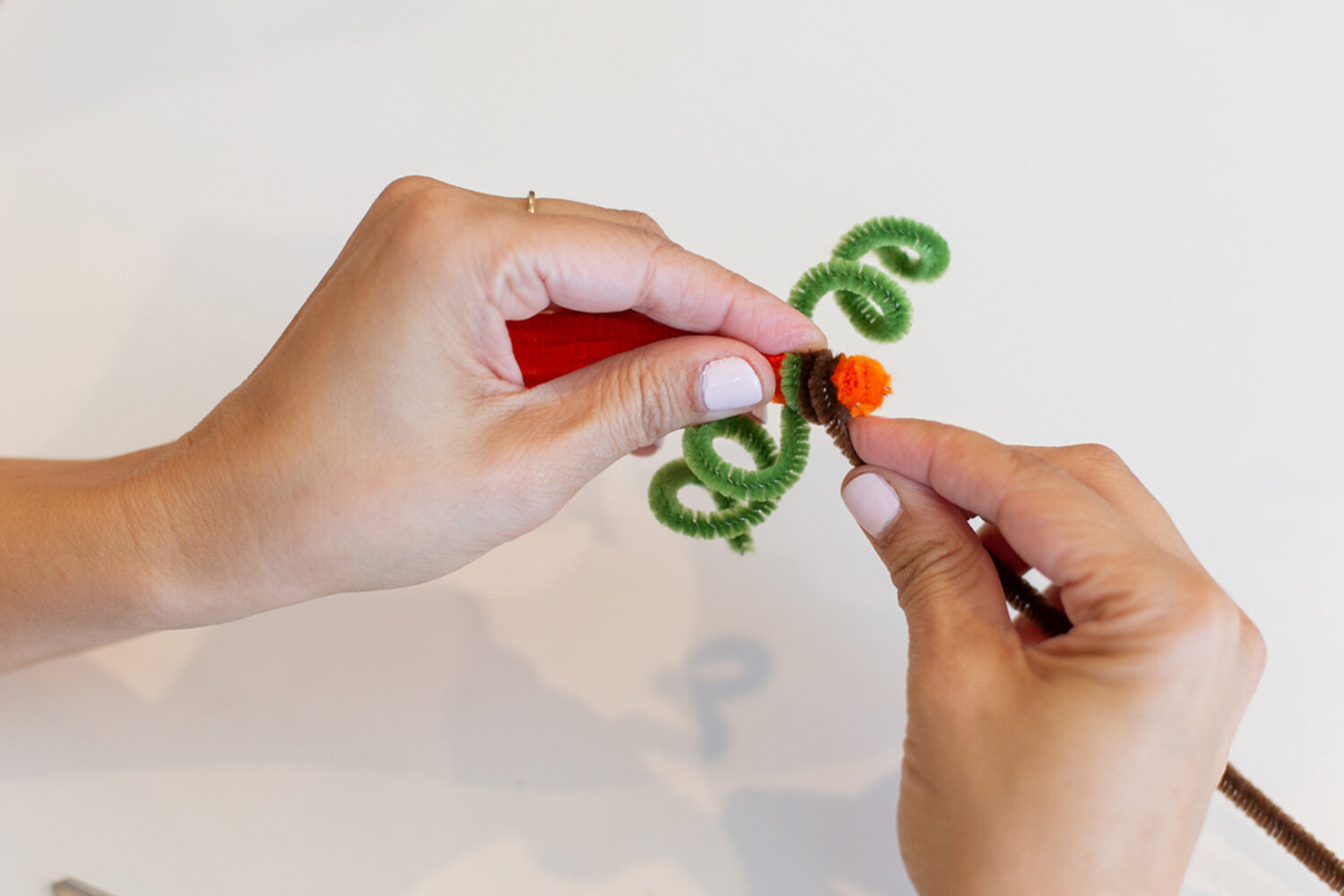 Pipe Cleaner Pumpkins | Crafts for Kids | PBS KIDS for Parents