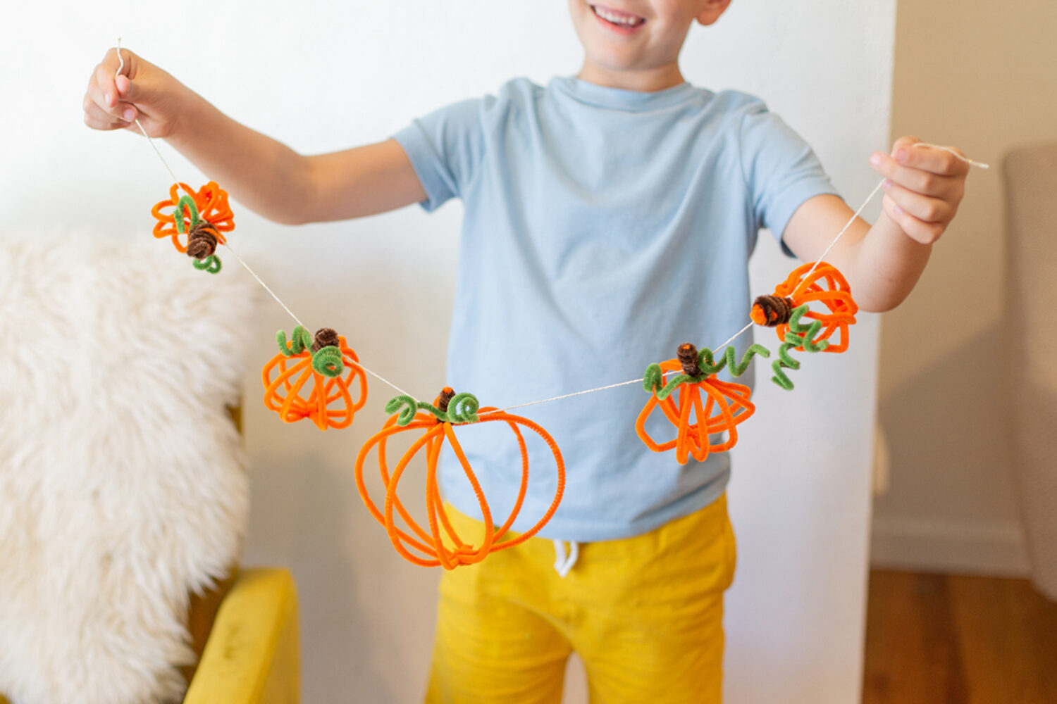 Pipe Cleaner Pumpkins | Crafts for Kids | PBS KIDS for Parents