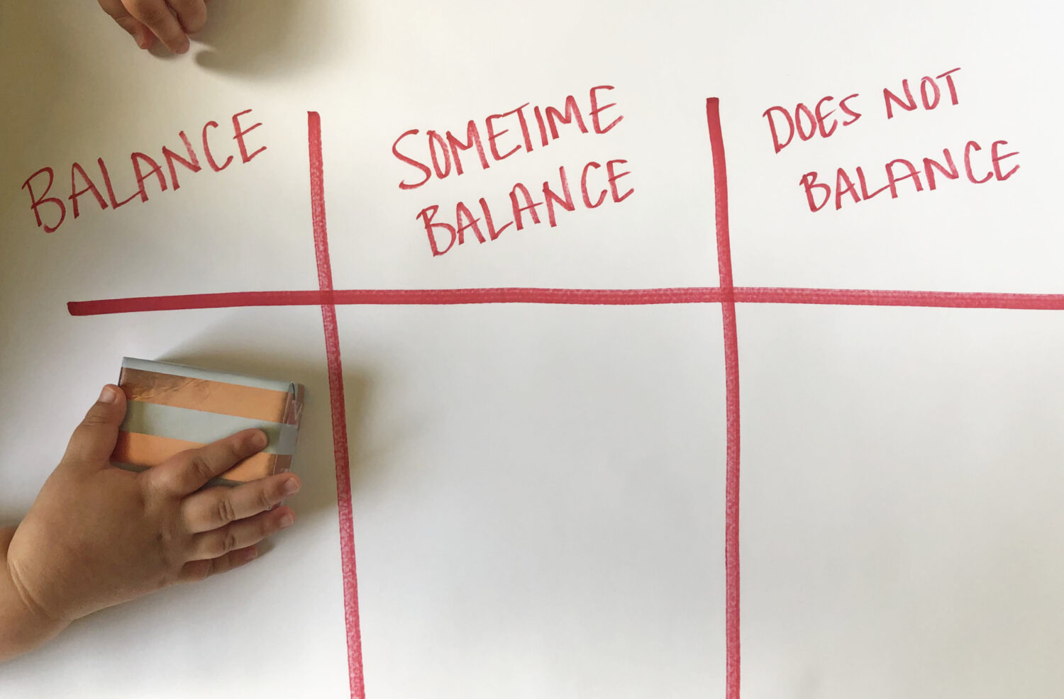 Which Objects Can Balance? | Crafts for Kids | PBS KIDS for Parents