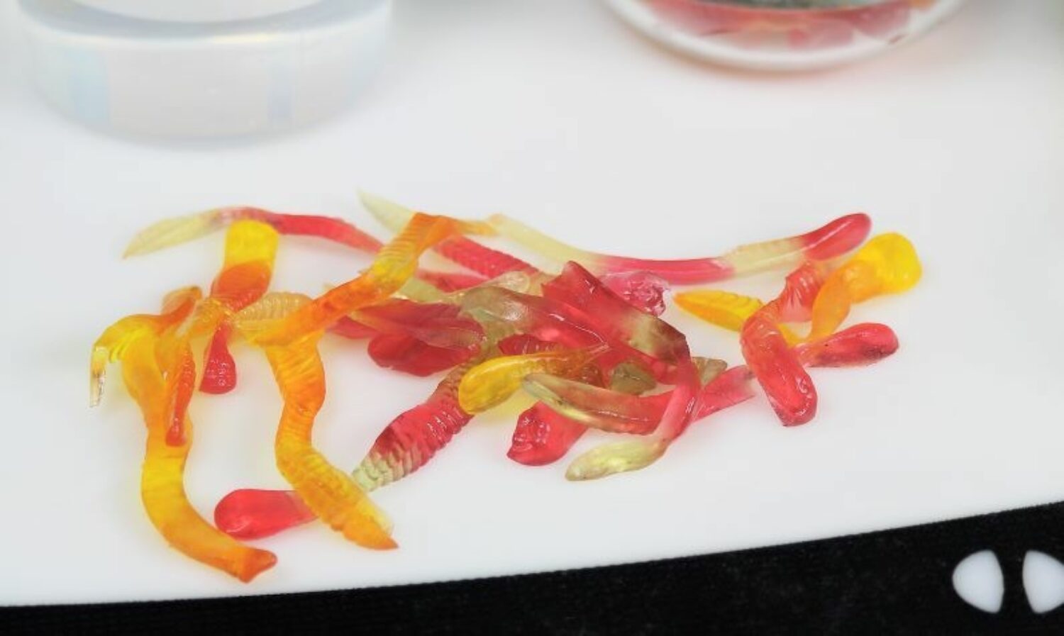 Science Party Frankenworms Gummy Experiment |… | PBS KIDS for Parents