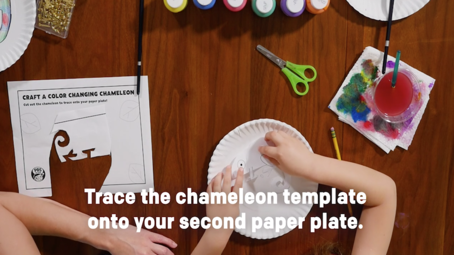 Craft a Color Changing Chameleon | Crafts for… | PBS KIDS for Parents
