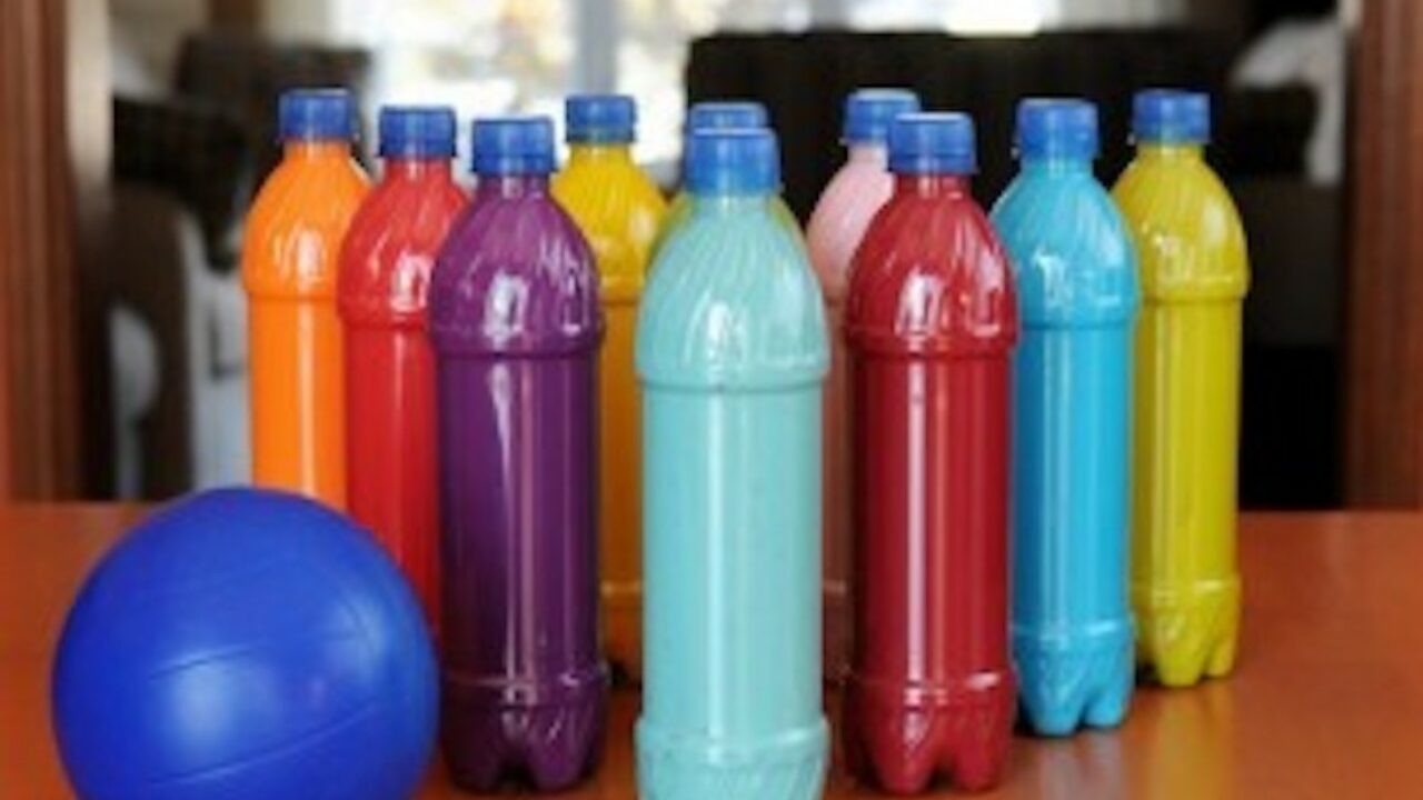 Go Bowling With Plastic Bottles | Crafts for… | PBS KIDS for Parents