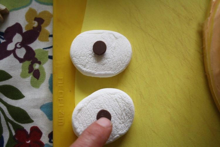 Make a Peg Cake | Recipes for Kids | PBS KIDS for Parents