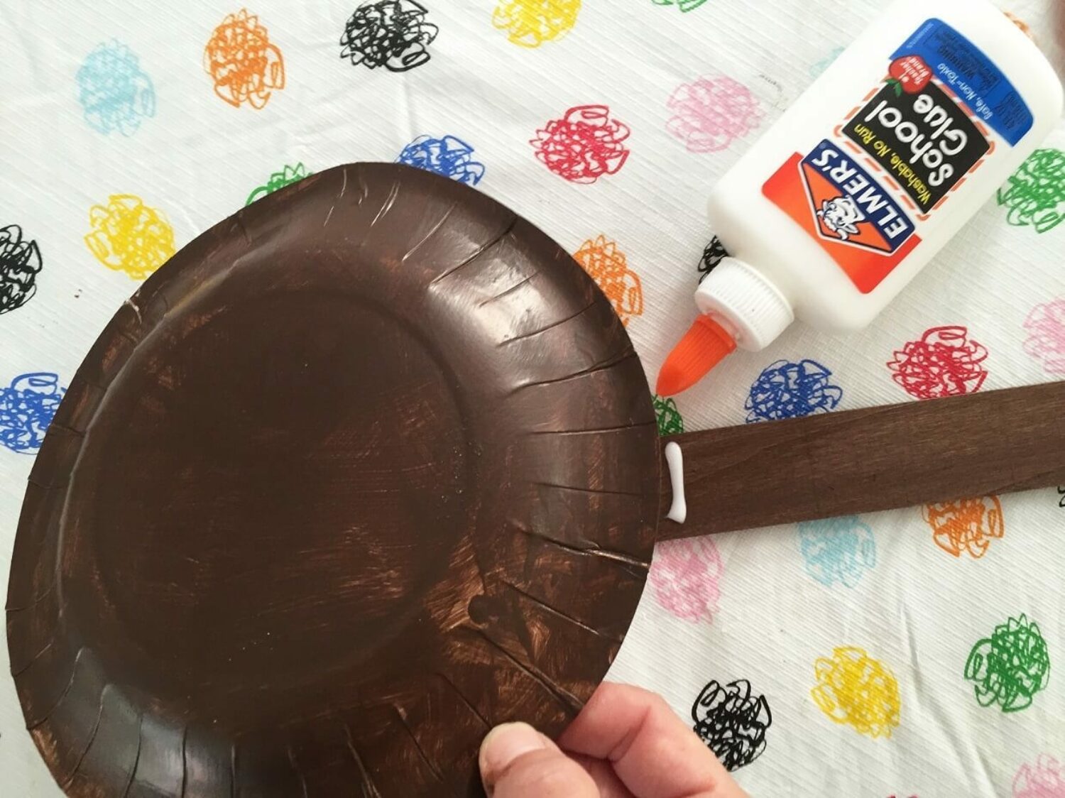 Paper Plate Ukulele | Crafts for Kids | PBS KIDS for Parents