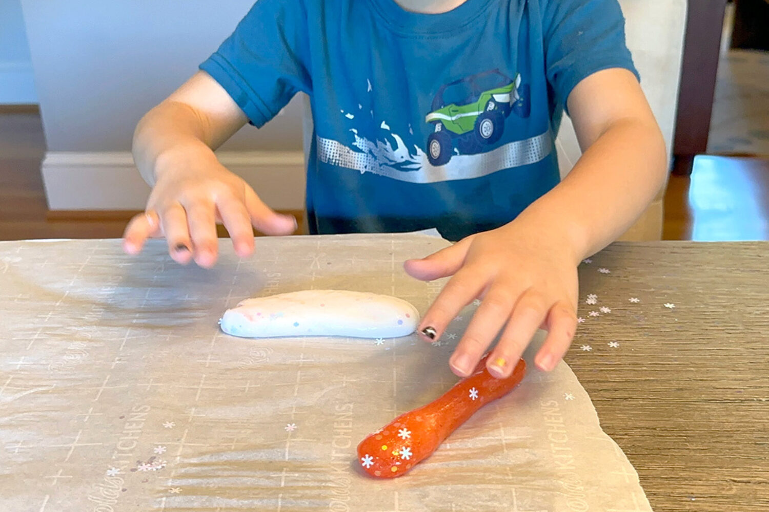 Make Winter Slime | Crafts for Kids | PBS KIDS for Parents