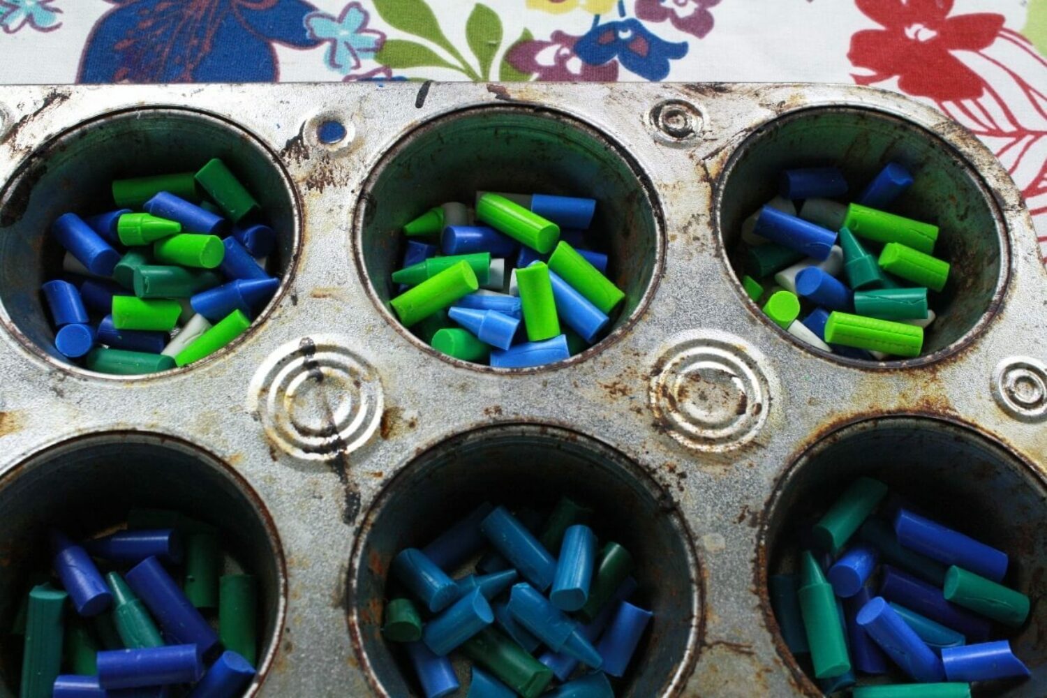 Earth Crayons Favors | Crafts for Kids | PBS KIDS for Parents