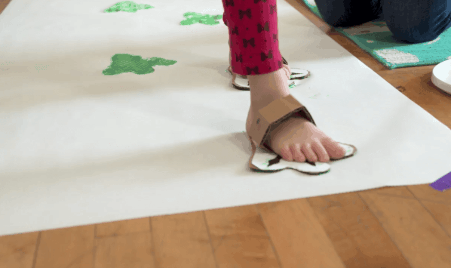Make Dinosaur Footprints and Trackways |… | PBS KIDS for Parents