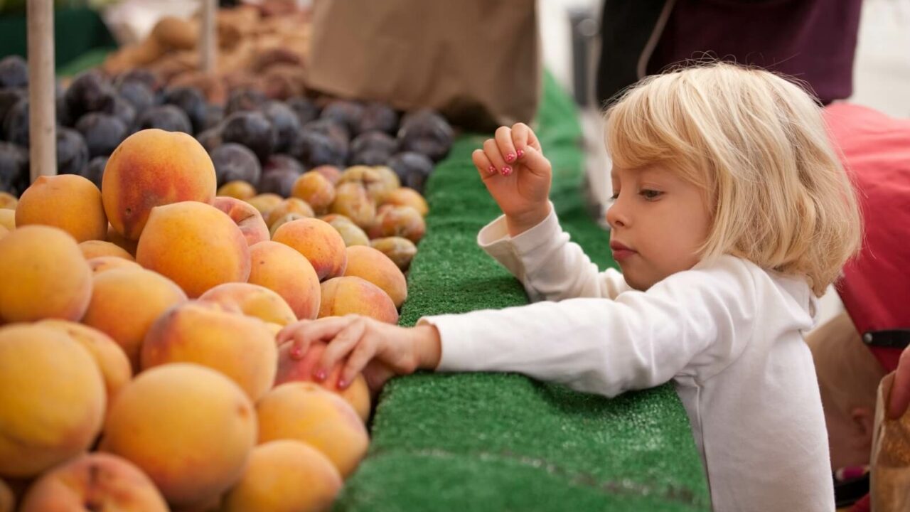 How Farmers Markets Can Help Foster… | PBS KIDS for Parents