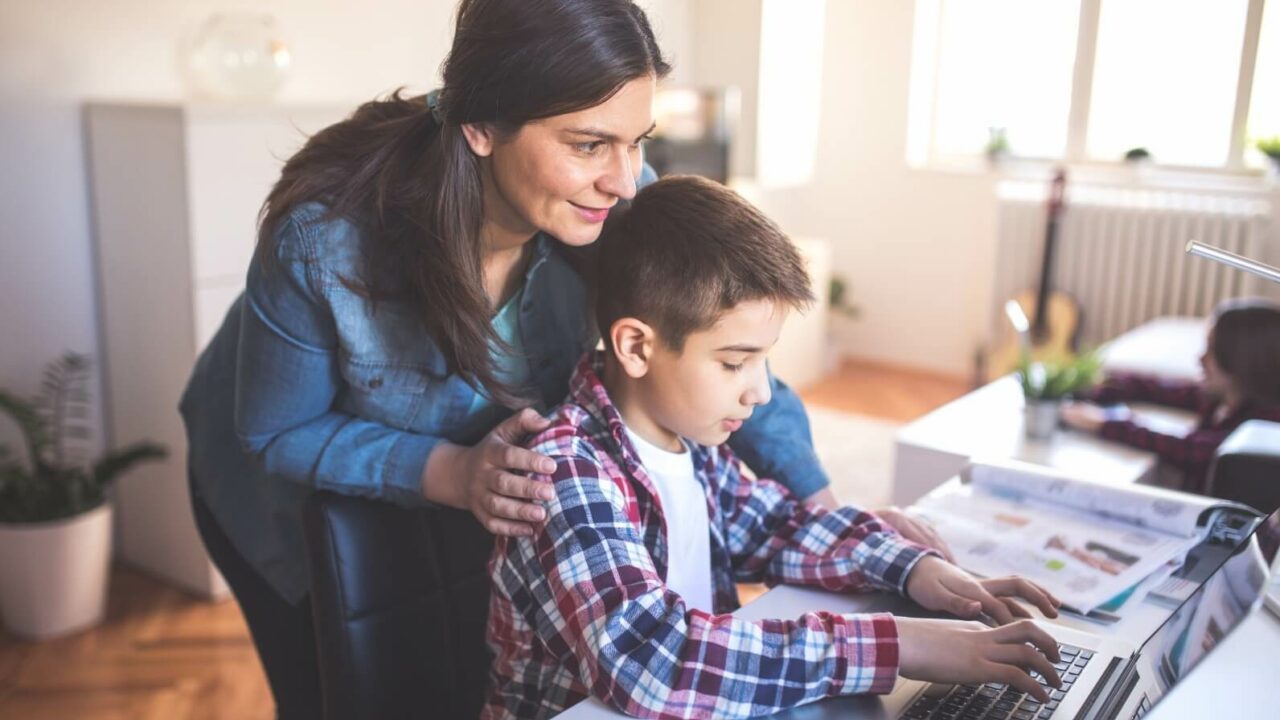 Raising Internet-Savvy Kids | Parenting Tips &… | PBS KIDS for Parents